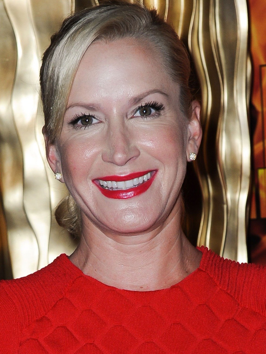 Sisters in Hollywood – 125 Years of Chi Omega