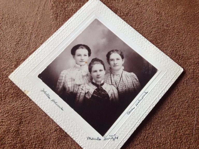 The Longest Bloodline – 125 Years of Chi Omega